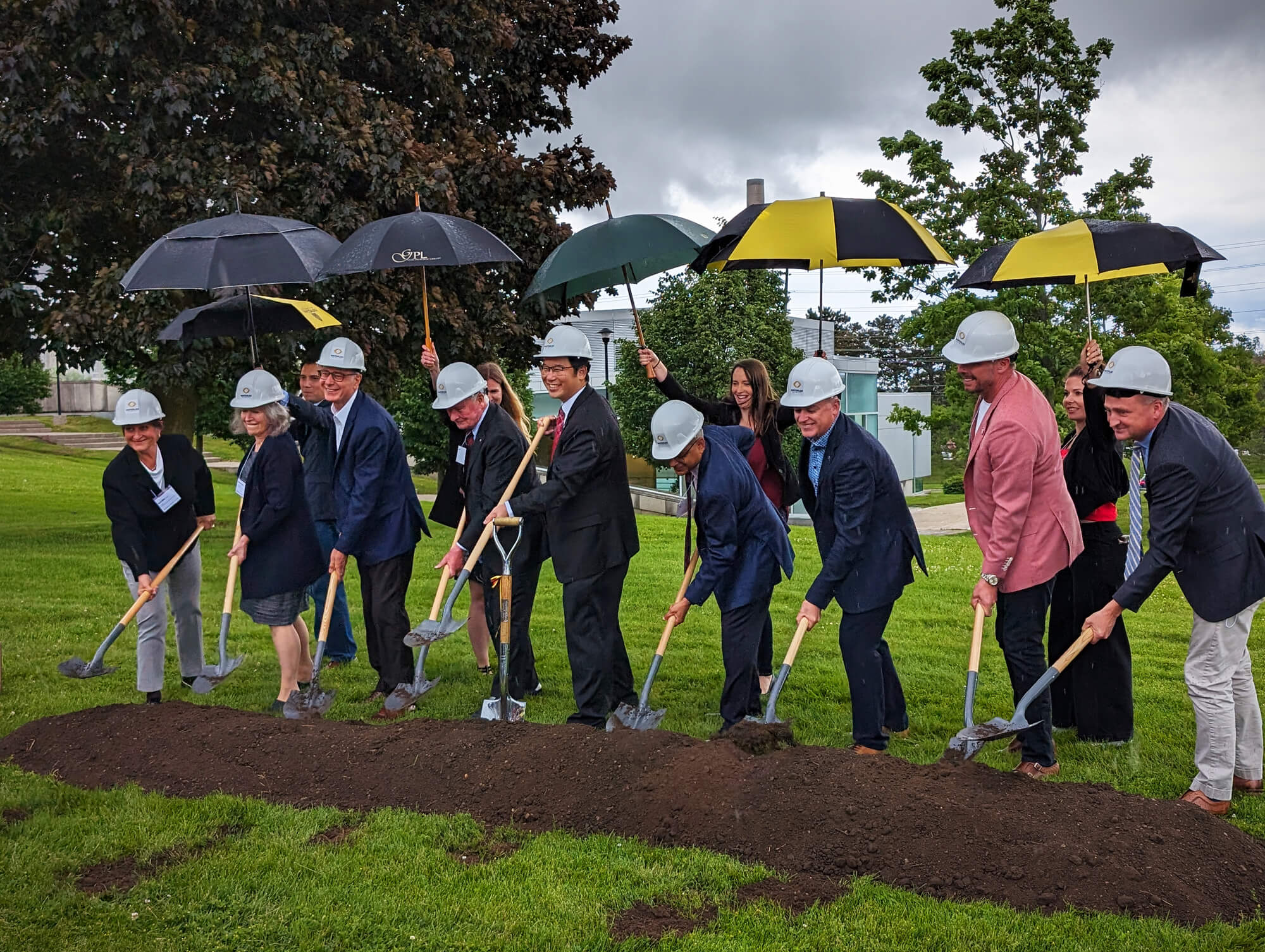 David Johnston helps break ground on the Waterloo Eye Institute - David ...